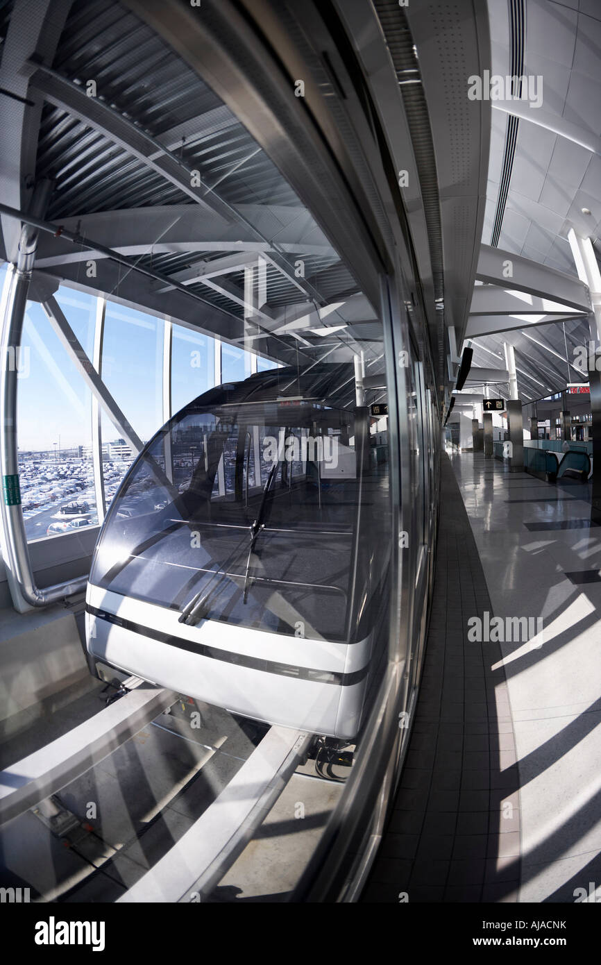 LINK Interterminal Shuttle, Toronto Pearson International Airport ...