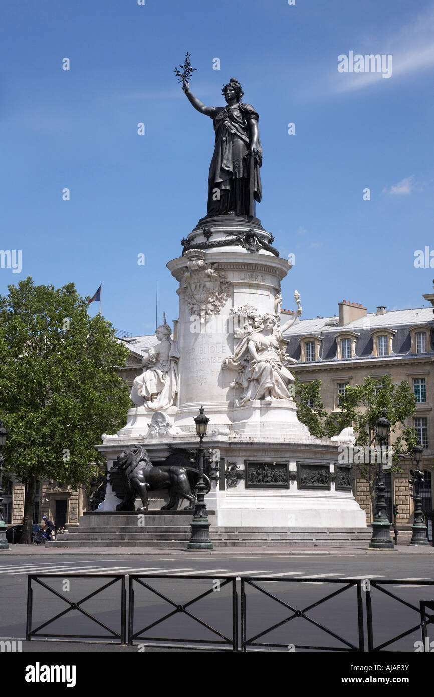 Place de la Republique, Paris, France Stock Photo - Alamy