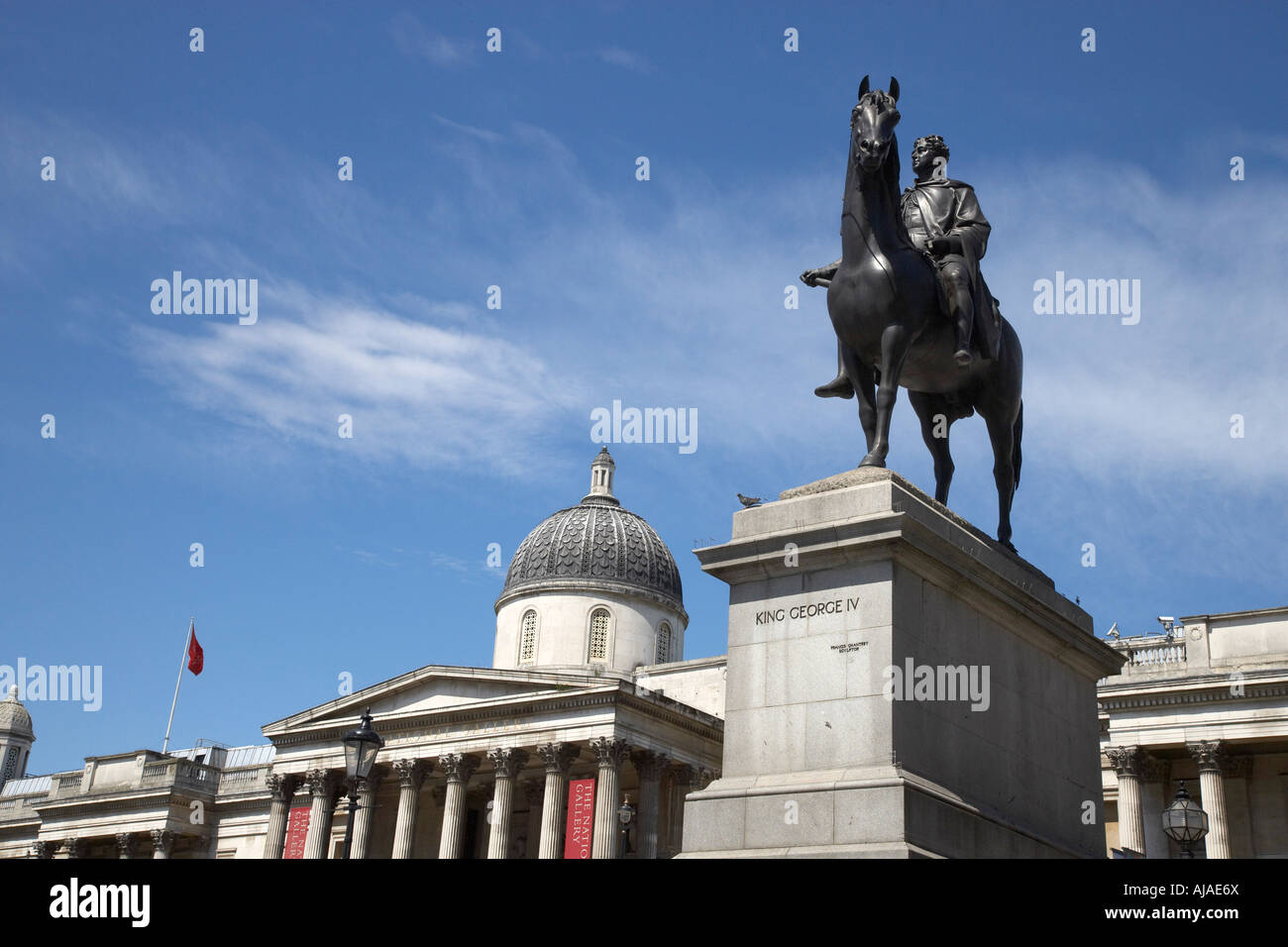 King george iv equestrian statue hi-res stock photography and images ...