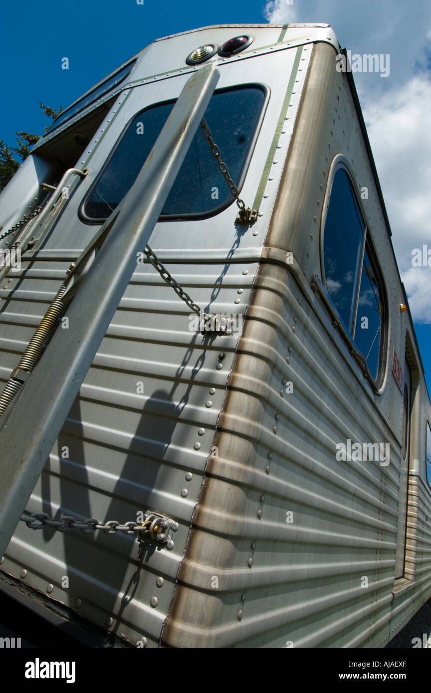 Subway car door side hi-res stock photography and images - Alamy