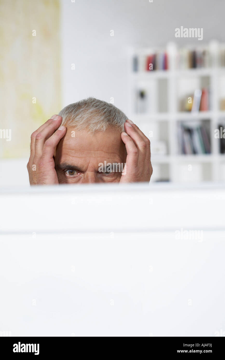 Grumpy old man alone hands hi-res stock photography and images - Alamy