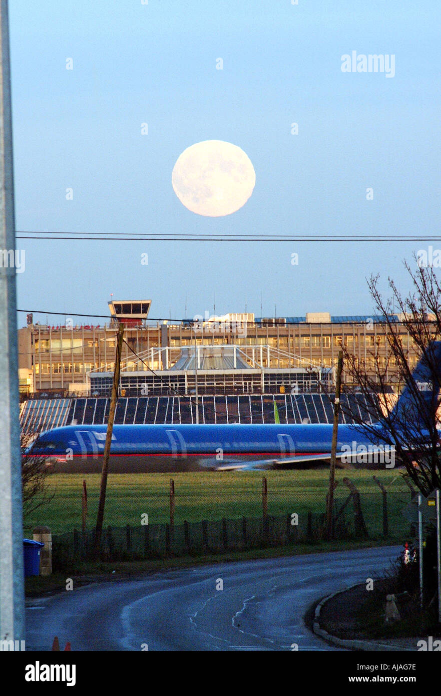 Dublin Airport winter Moon www osheaphotography com Stock Photo - Alamy