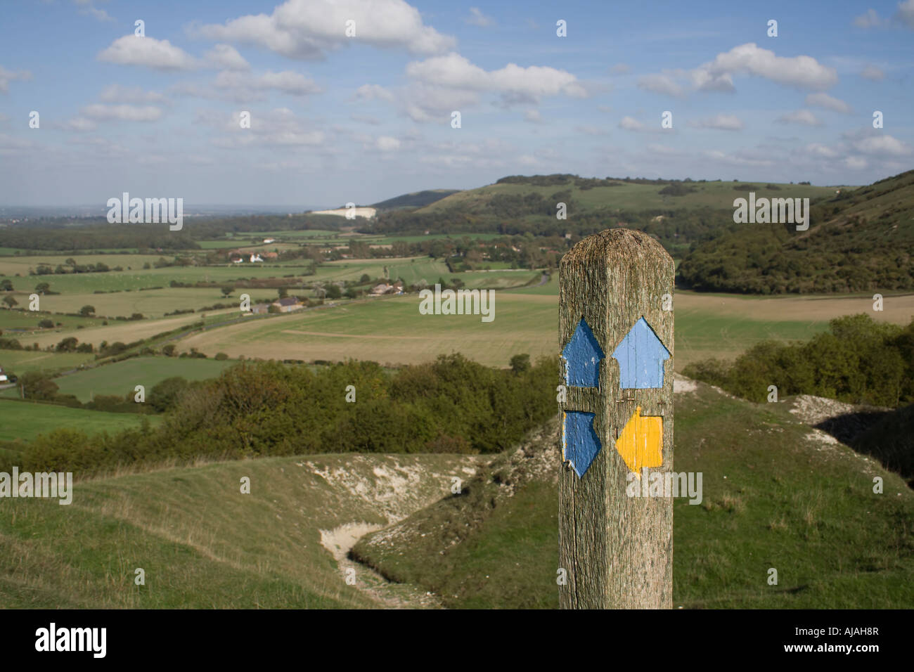 South downs national park sign hi-res stock photography and images - Alamy