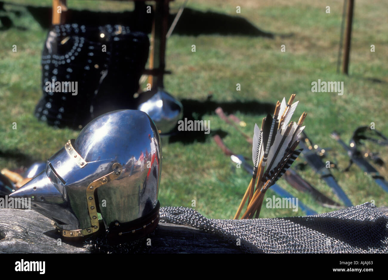 Armour and arrows on display at Herstmonceux castle Stock Photo - Alamy