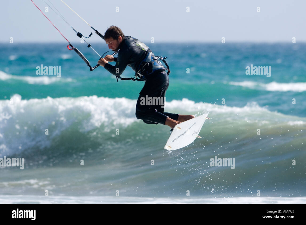 Airborne kitesurfer hi-res stock photography and images - Alamy