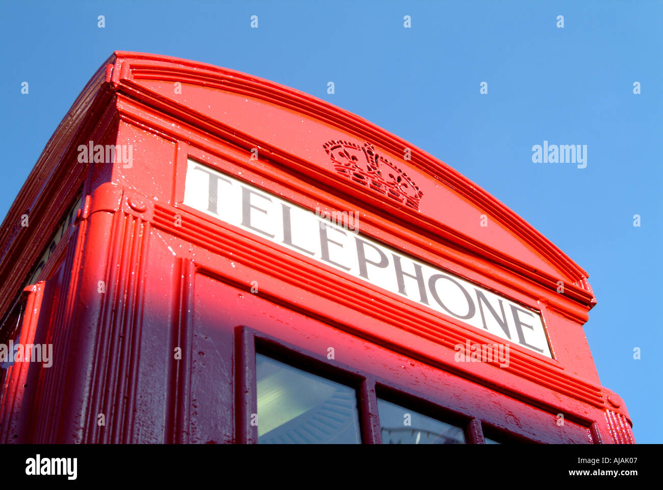 Classic British red telephone box Stock Photo - Alamy