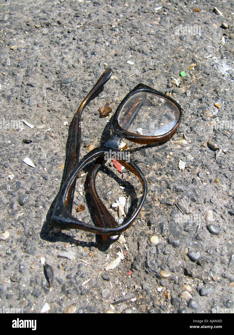 Specs spectacles stand out pair old visual aid hi-res stock photography ...