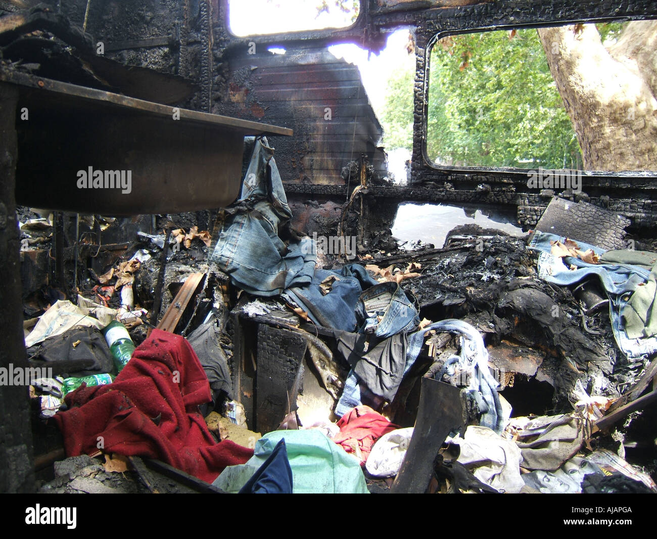 burned camper van Stock Photo - Alamy