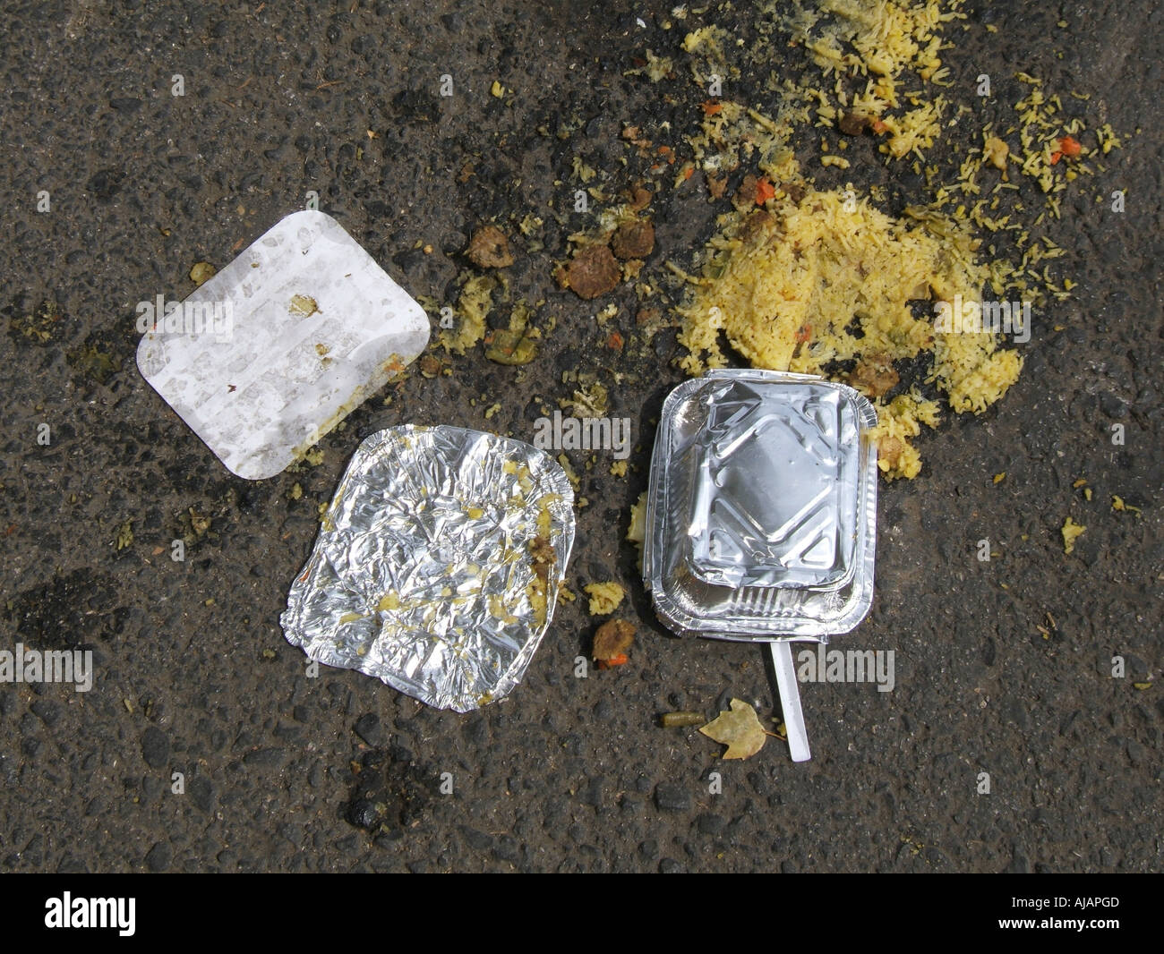take away food discarded on street Stock Photo - Alamy