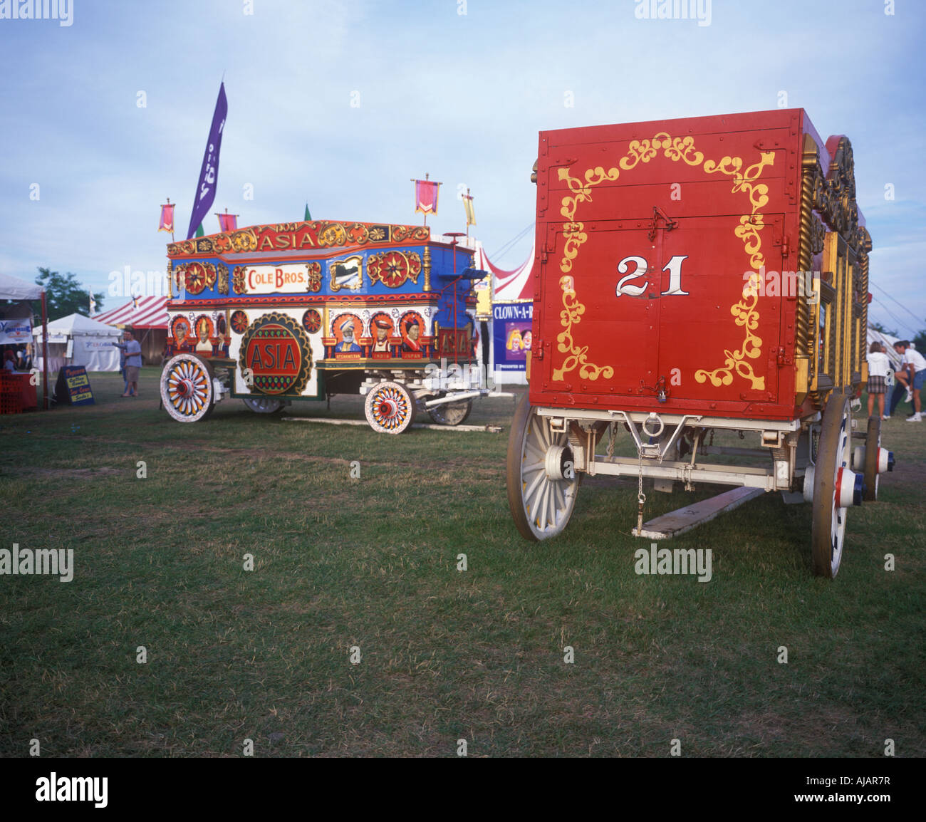 Antique Circus Wagons at the Great Circus Parade Milwaukee Wisconsin ...