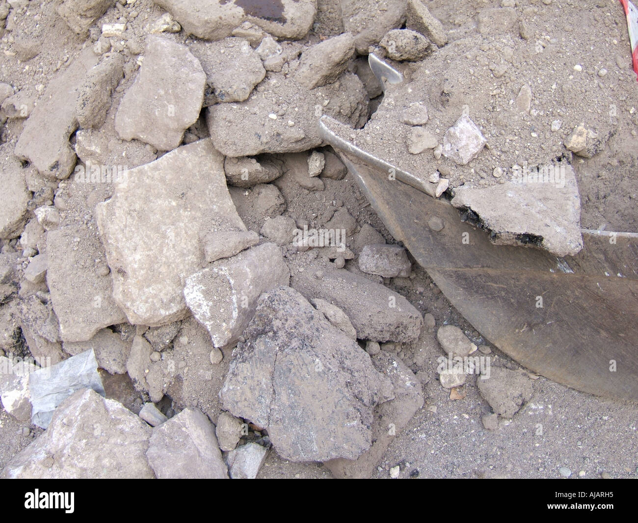 digger removing rubble Stock Photo - Alamy