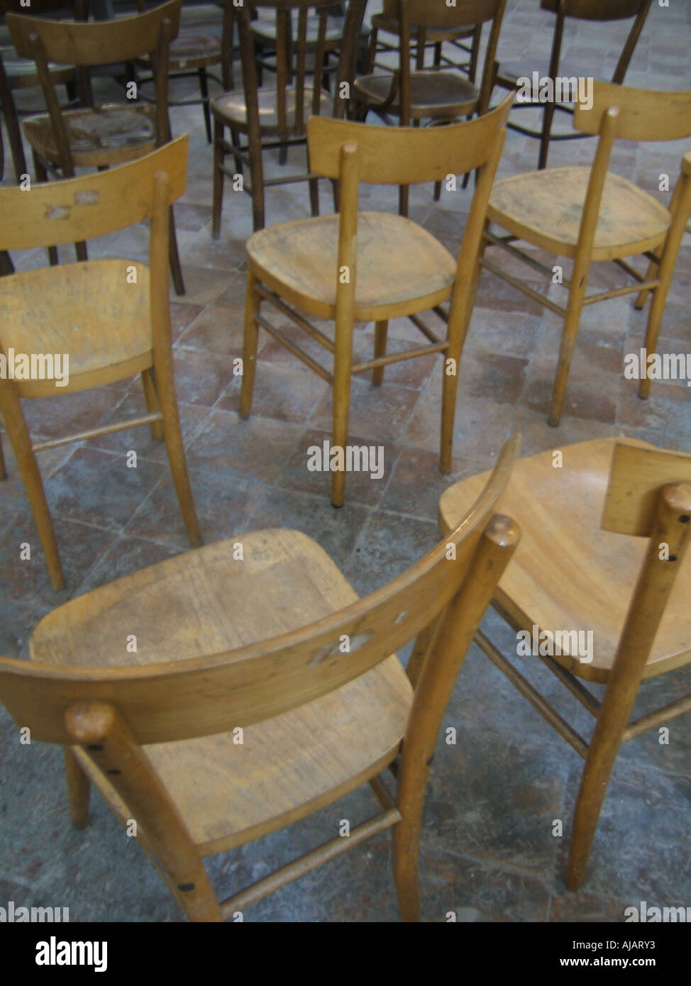 empty chairs in room Stock Photo - Alamy