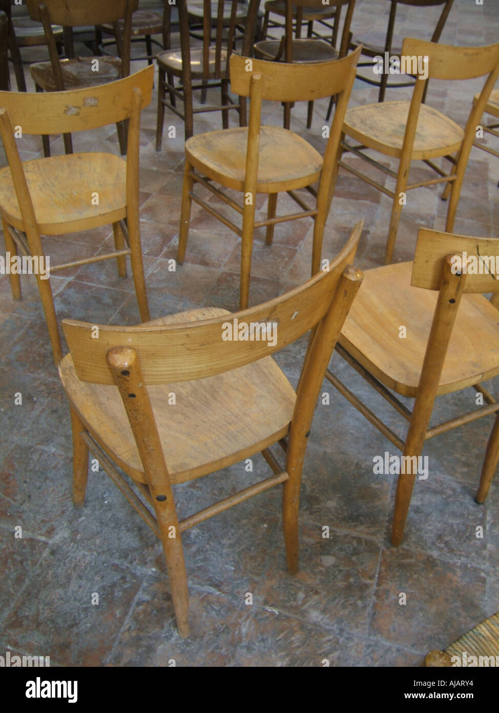 empty chairs in room Stock Photo - Alamy