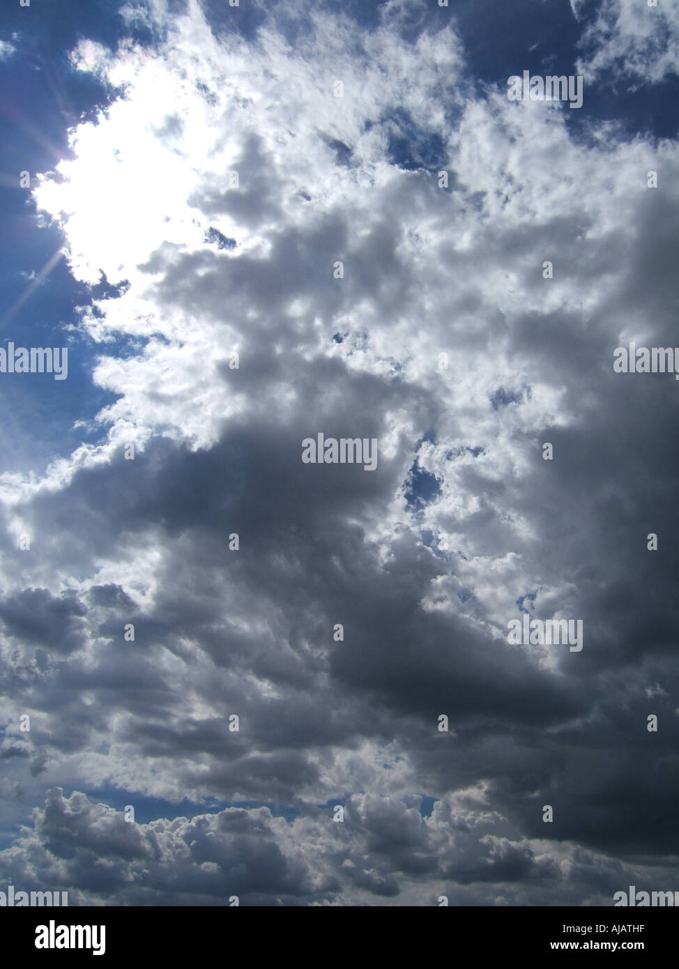 dramatic clouds in sky Stock Photo - Alamy