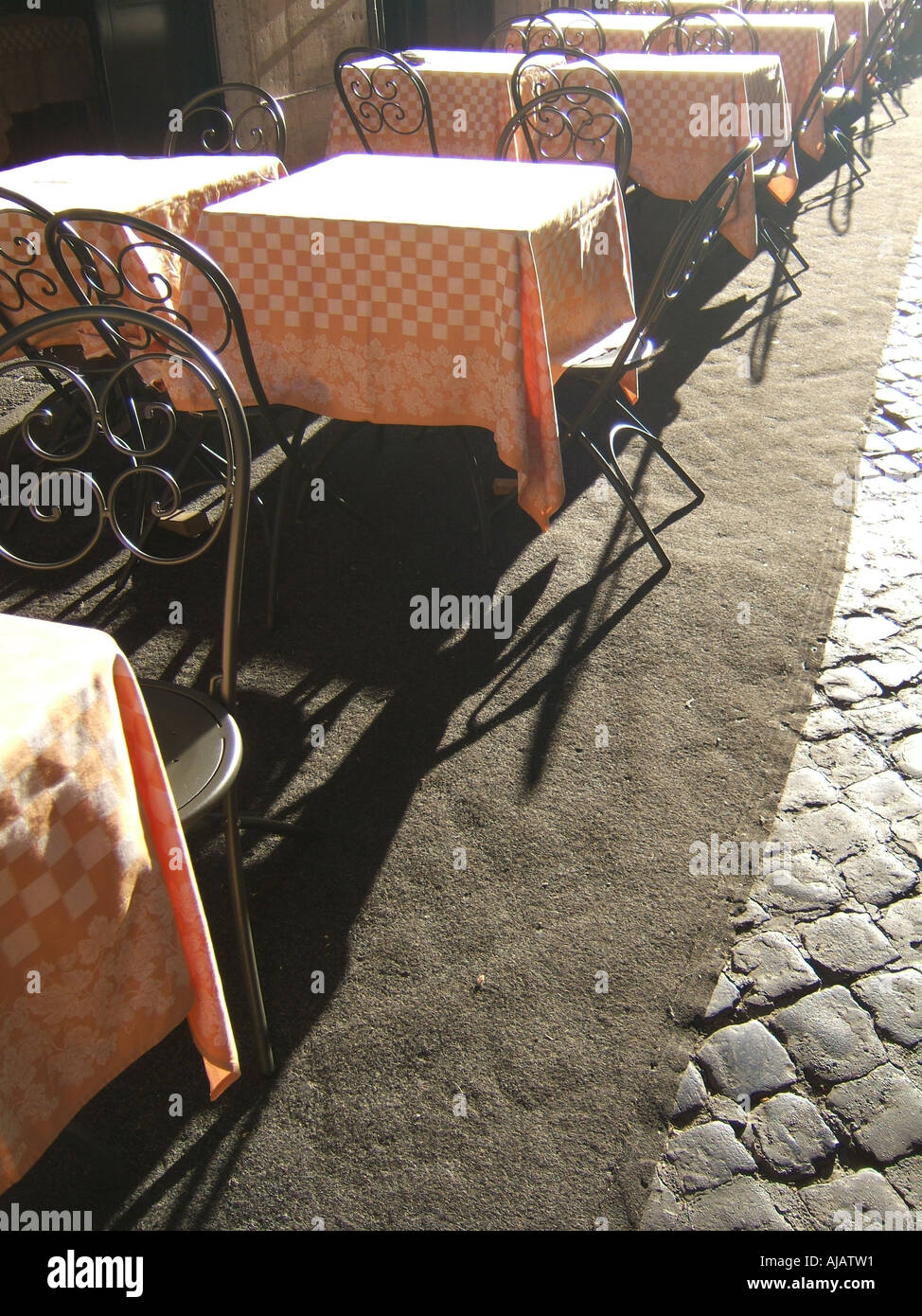 table setting in rome Stock Photo - Alamy