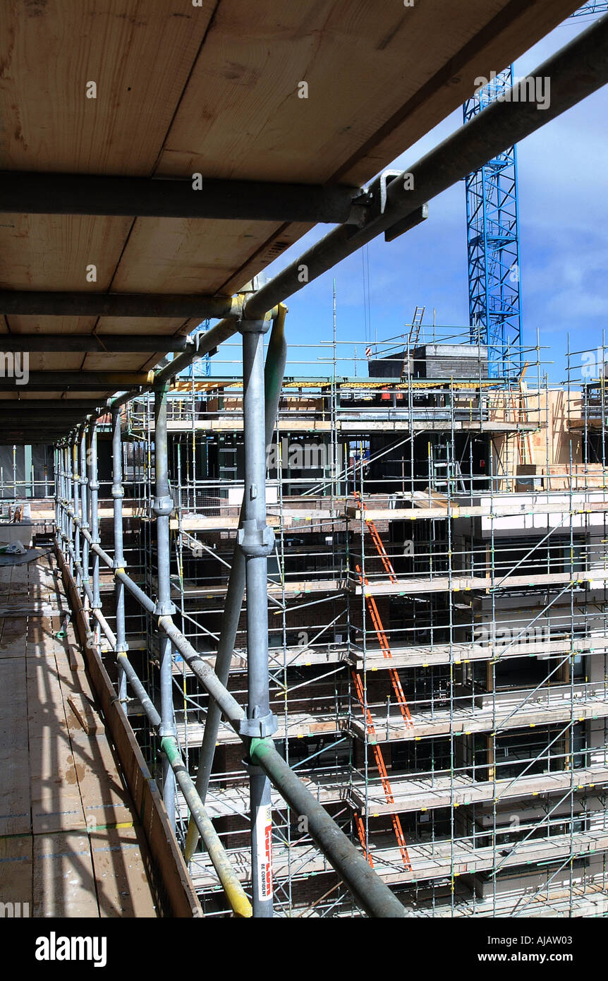 Scafffold scaffolding blocks blockwork brick hi-res stock photography ...