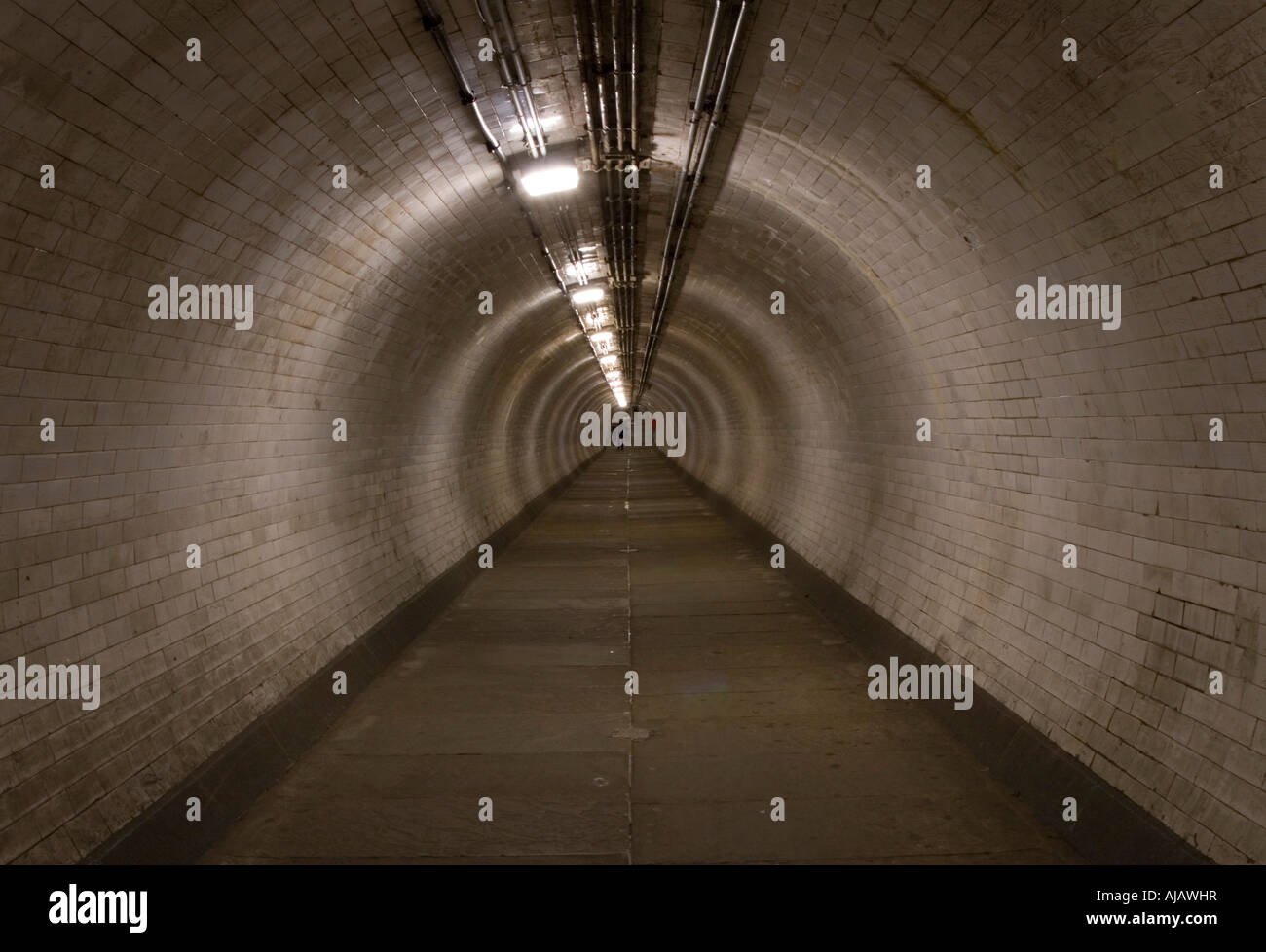 Greenwich pedestrian tunnel London Stock Photo - Alamy