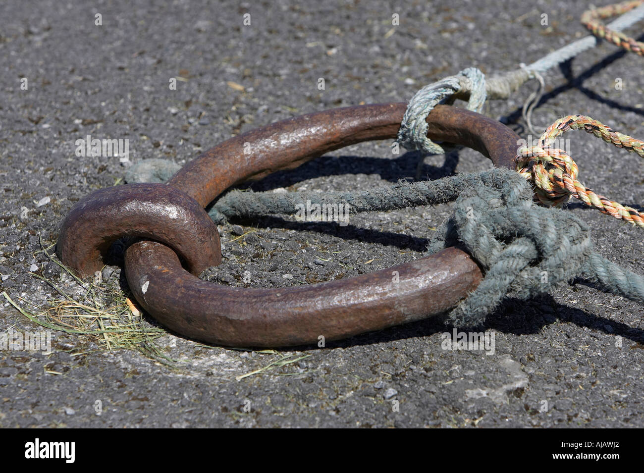 Claddagh ring hi-res stock photography and images - Alamy