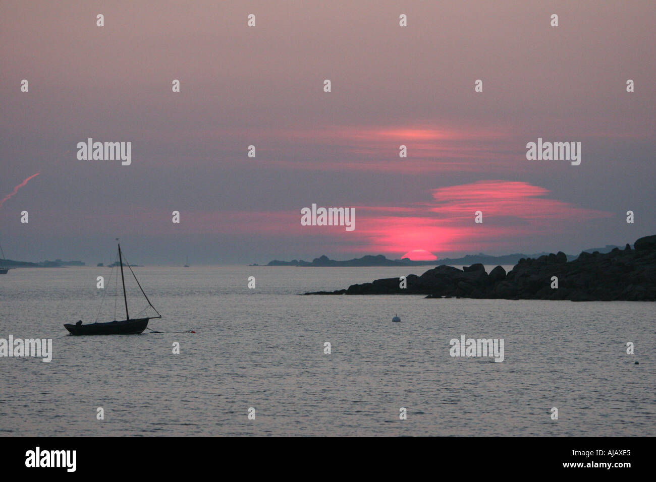 sun finally gone down Stock Photo - Alamy