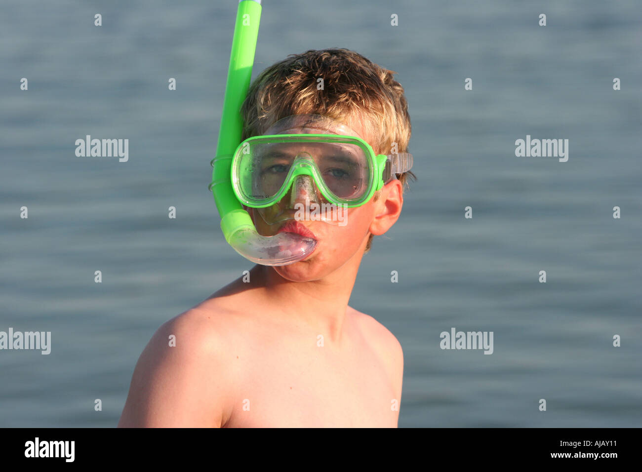 Gaze goggles hi-res stock photography and images - Alamy