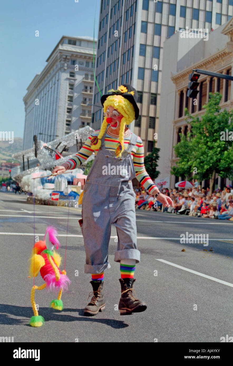 Walking with puppets hi-res stock photography and images - Alamy