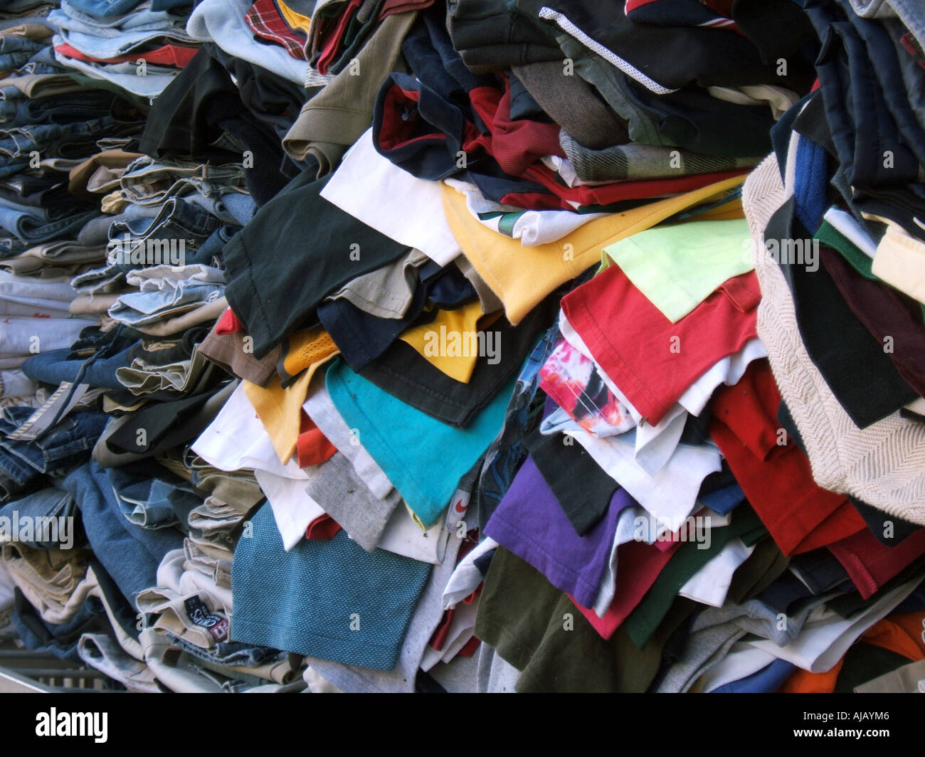 pile of folded clothes Stock Photo - Alamy