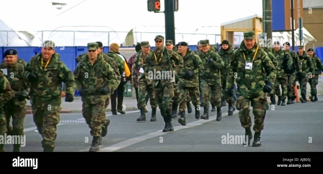Us army green service uniform hi-res stock photography and images - Alamy