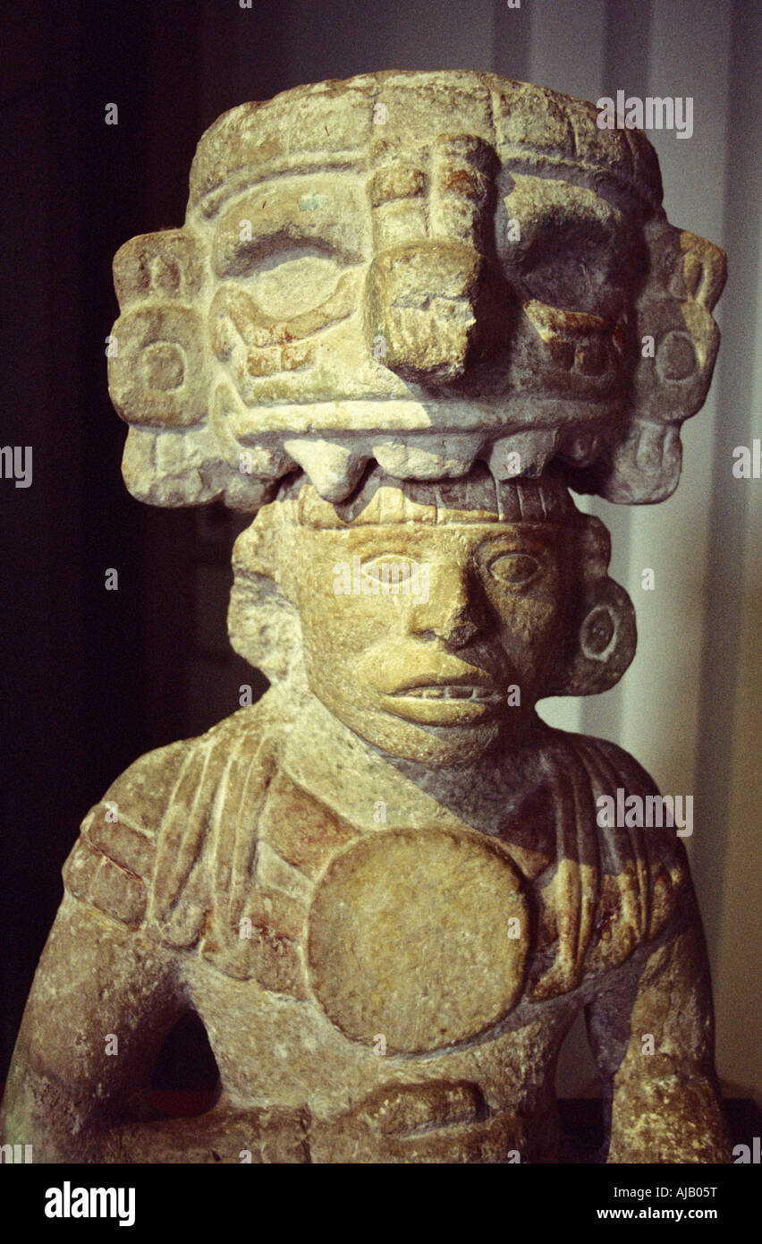 Maya ruling class figure hi-res stock photography and images - Alamy