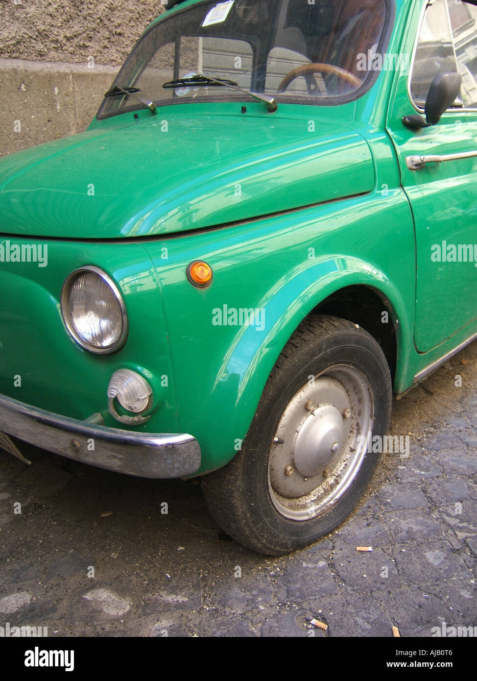 green fiat 500 car in rome Stock Photo - Alamy