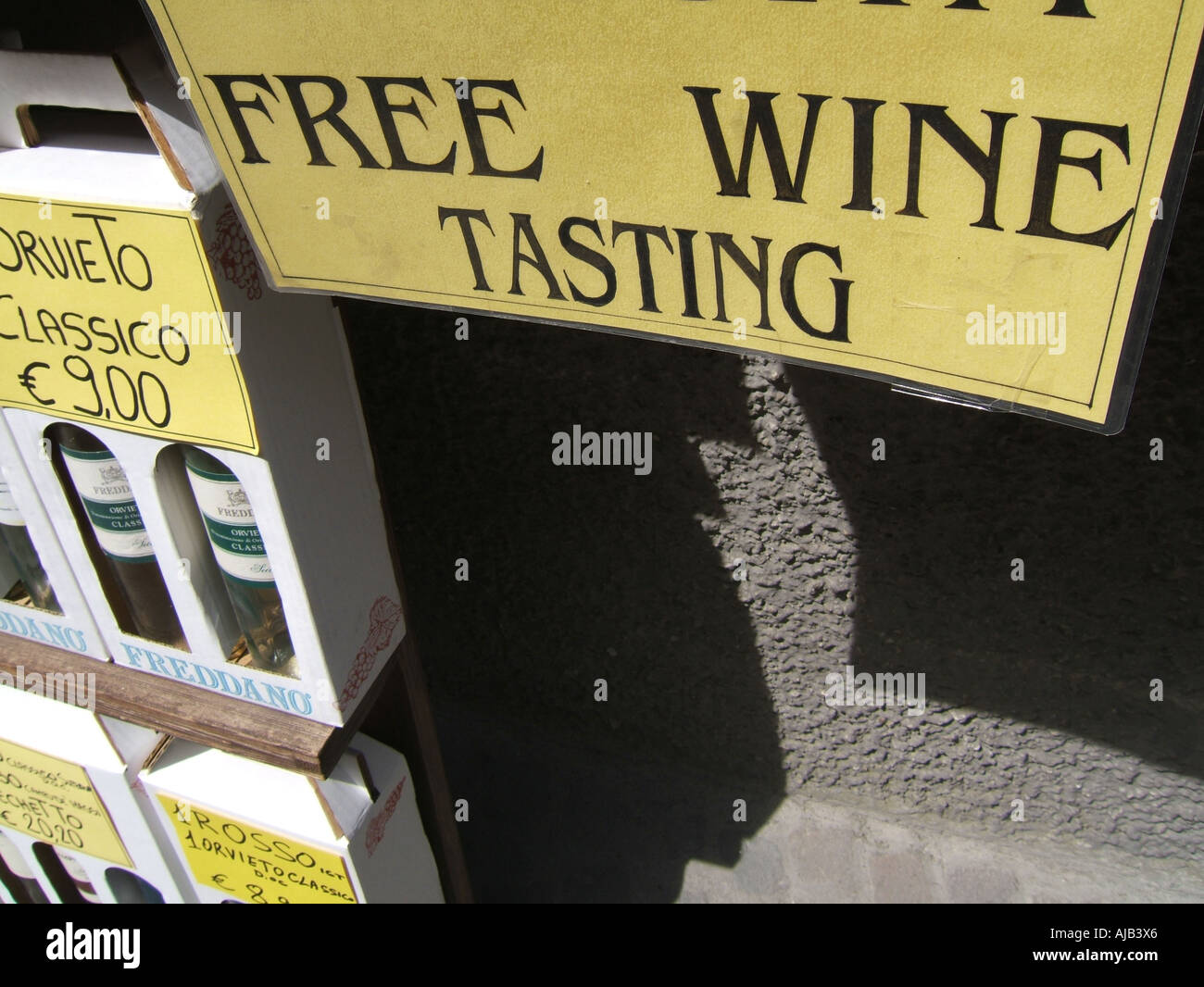free wine tasting sign Stock Photo - Alamy