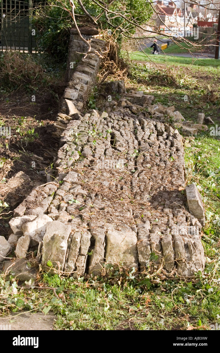 Collapsed stone wall hi-res stock photography and images - Alamy