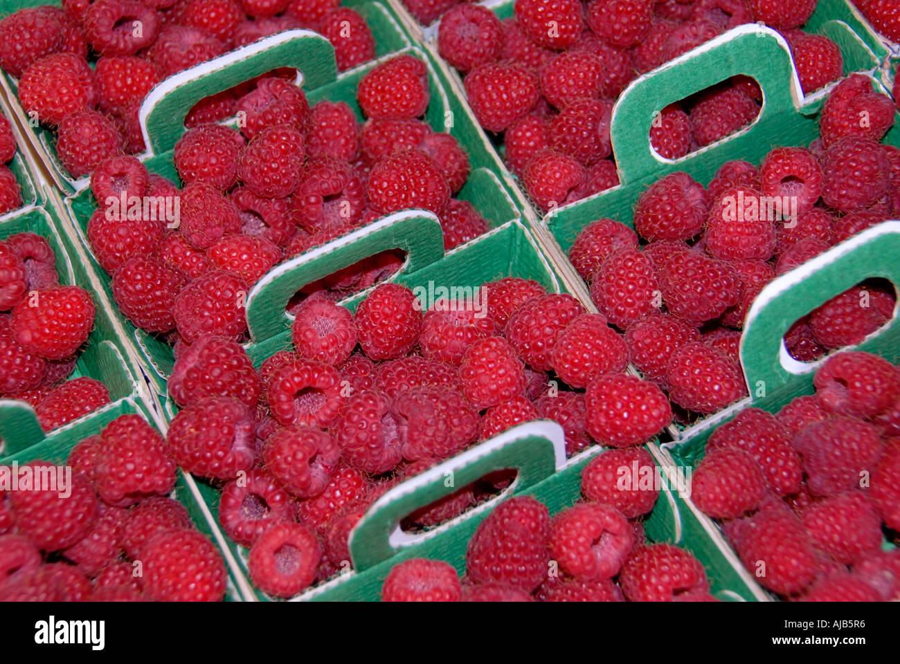 Colorful fruit advert hi-res stock photography and images - Alamy
