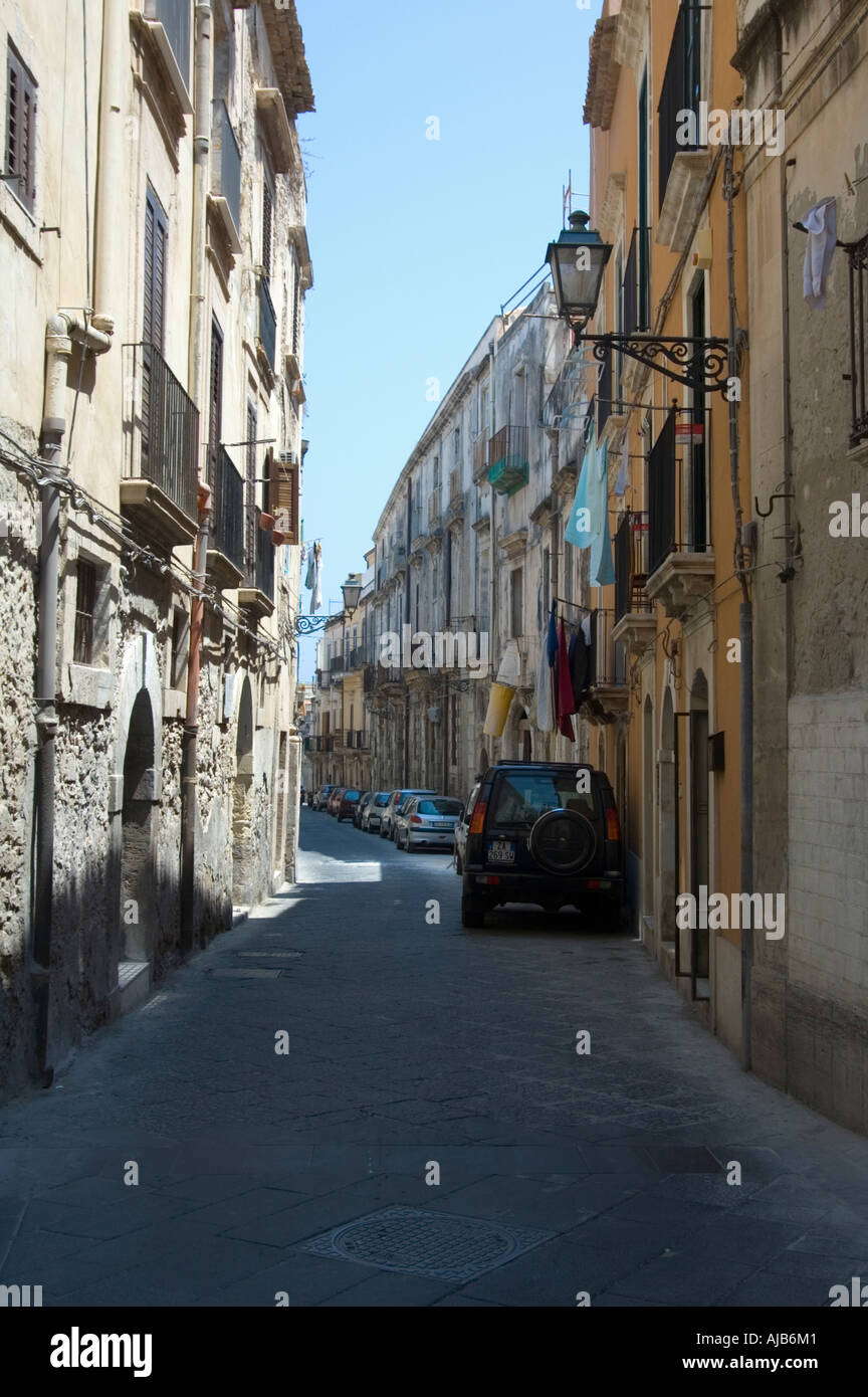 Via larga street hi-res stock photography and images - Alamy