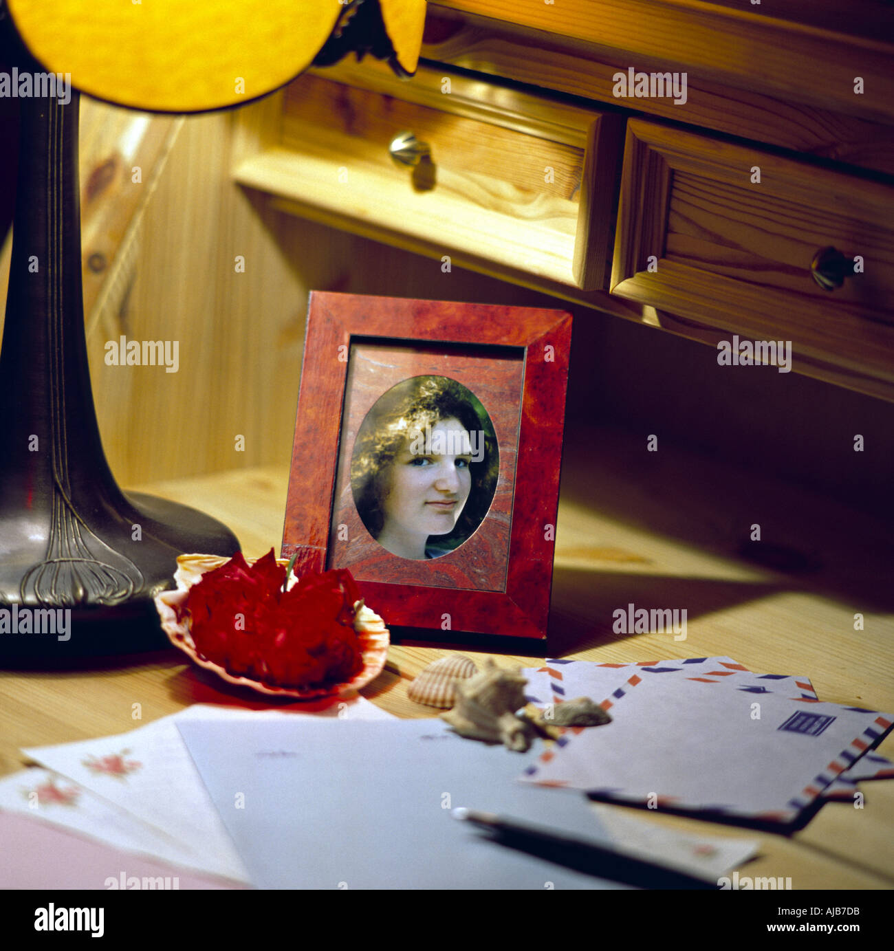 Woman sad letter write hi-res stock photography and images - Alamy