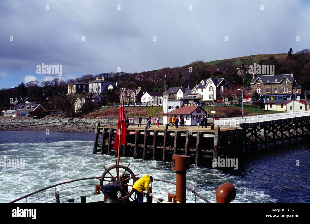 kilcreggan pier from the clyde paddle steamer waverley rosneath ...