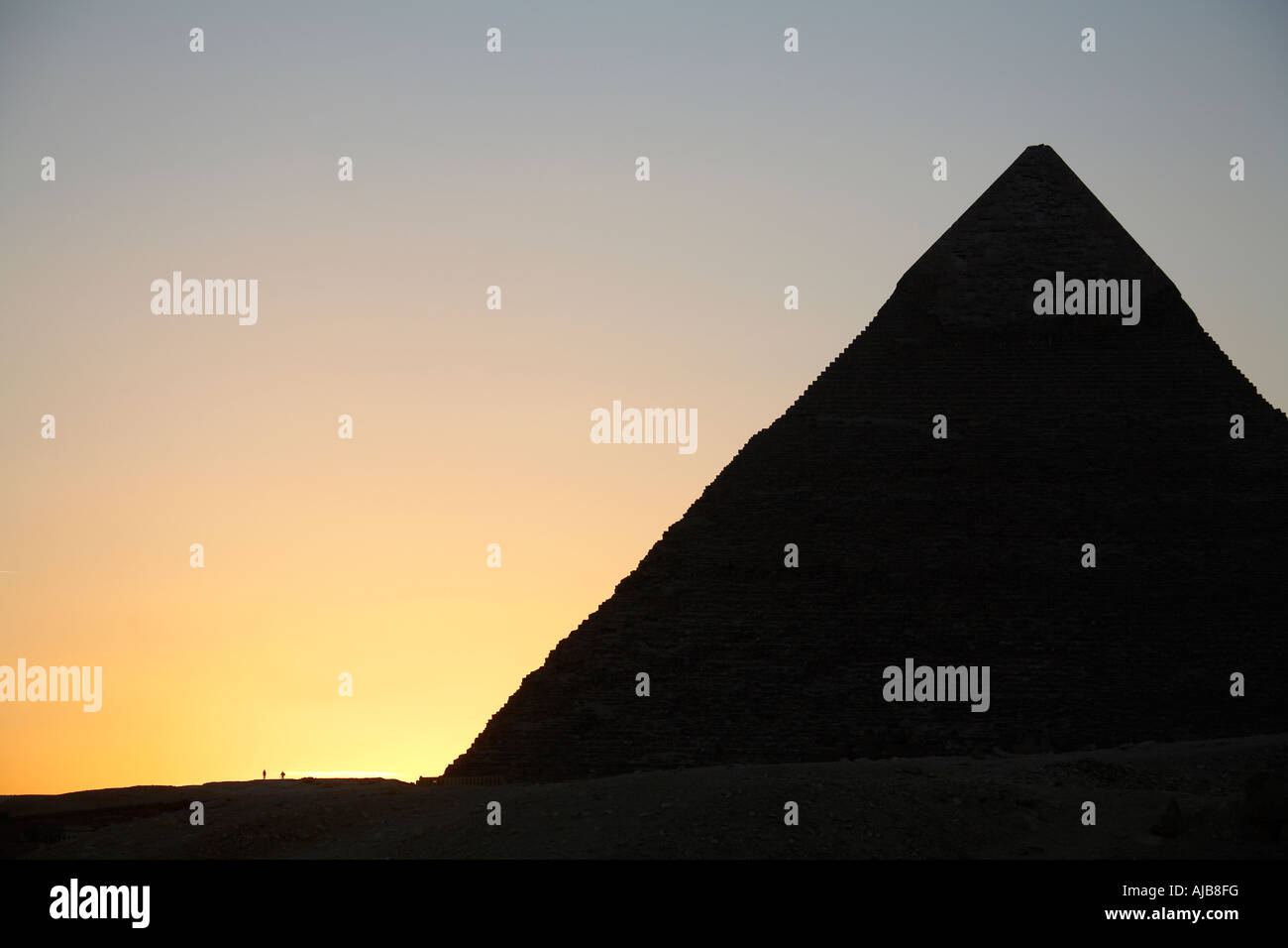 Small stone pyramid hi-res stock photography and images - Alamy