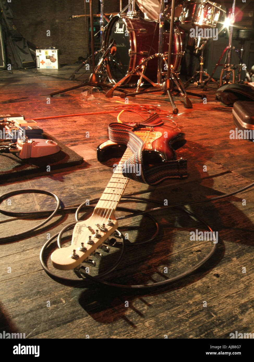 music band kit on stage Stock Photo - Alamy