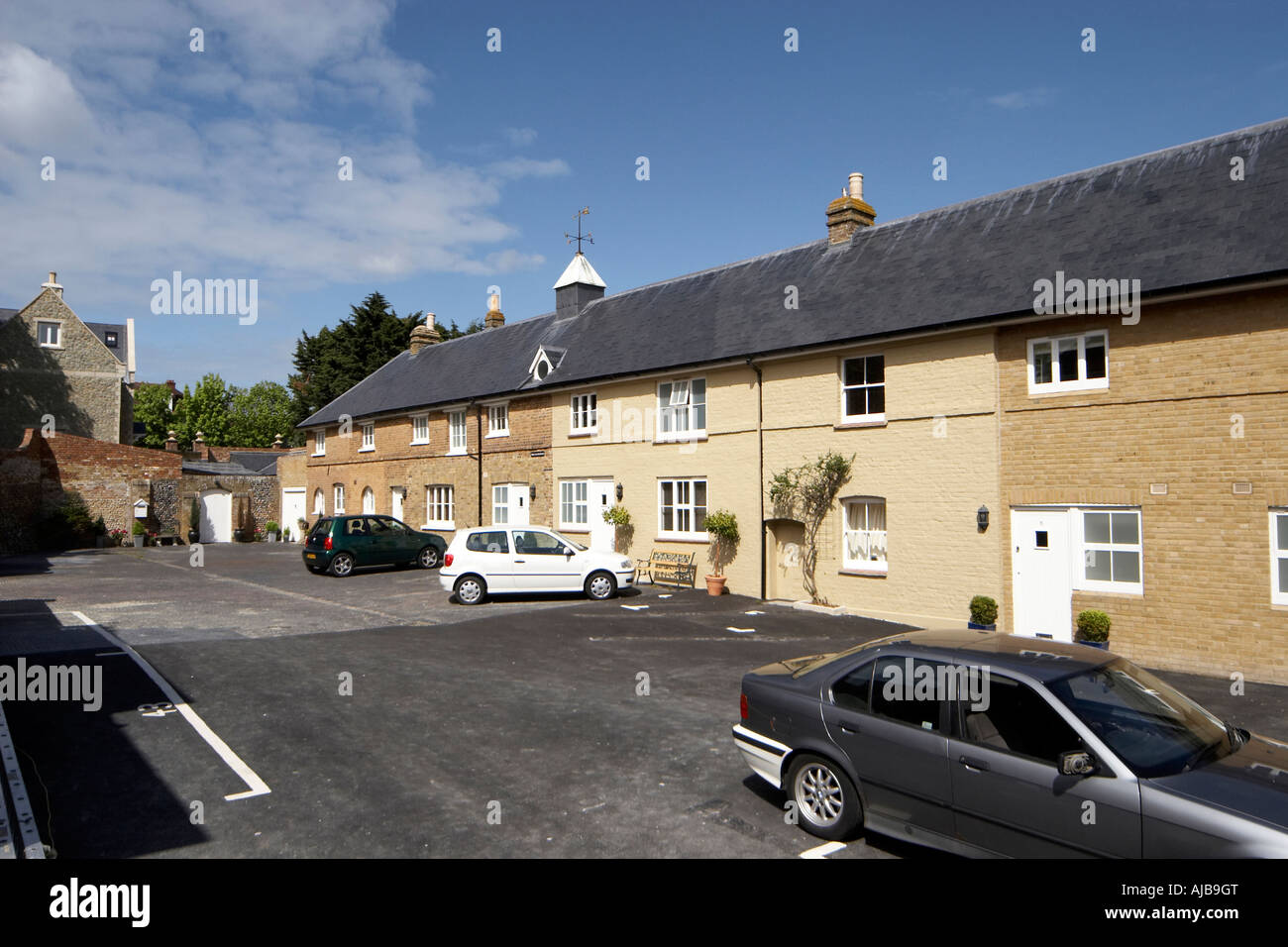 Courtyard and stables restoration for cottages in Westcliffe Park ...