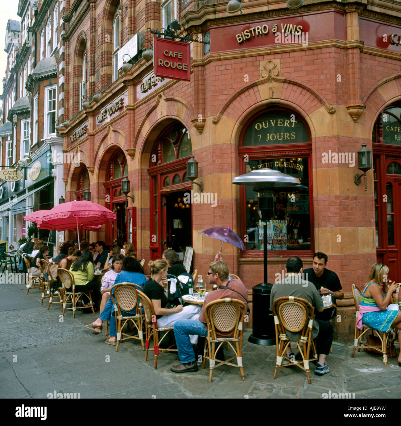 Outside cafe rouge hi-res stock photography and images - Alamy