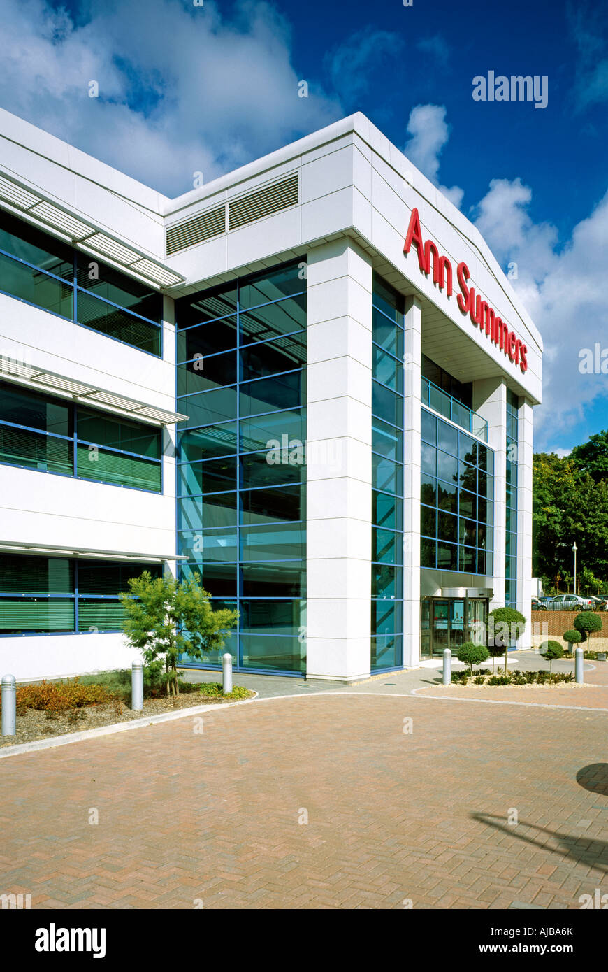 Ann summers headquarters office building hi-res stock photography and ...