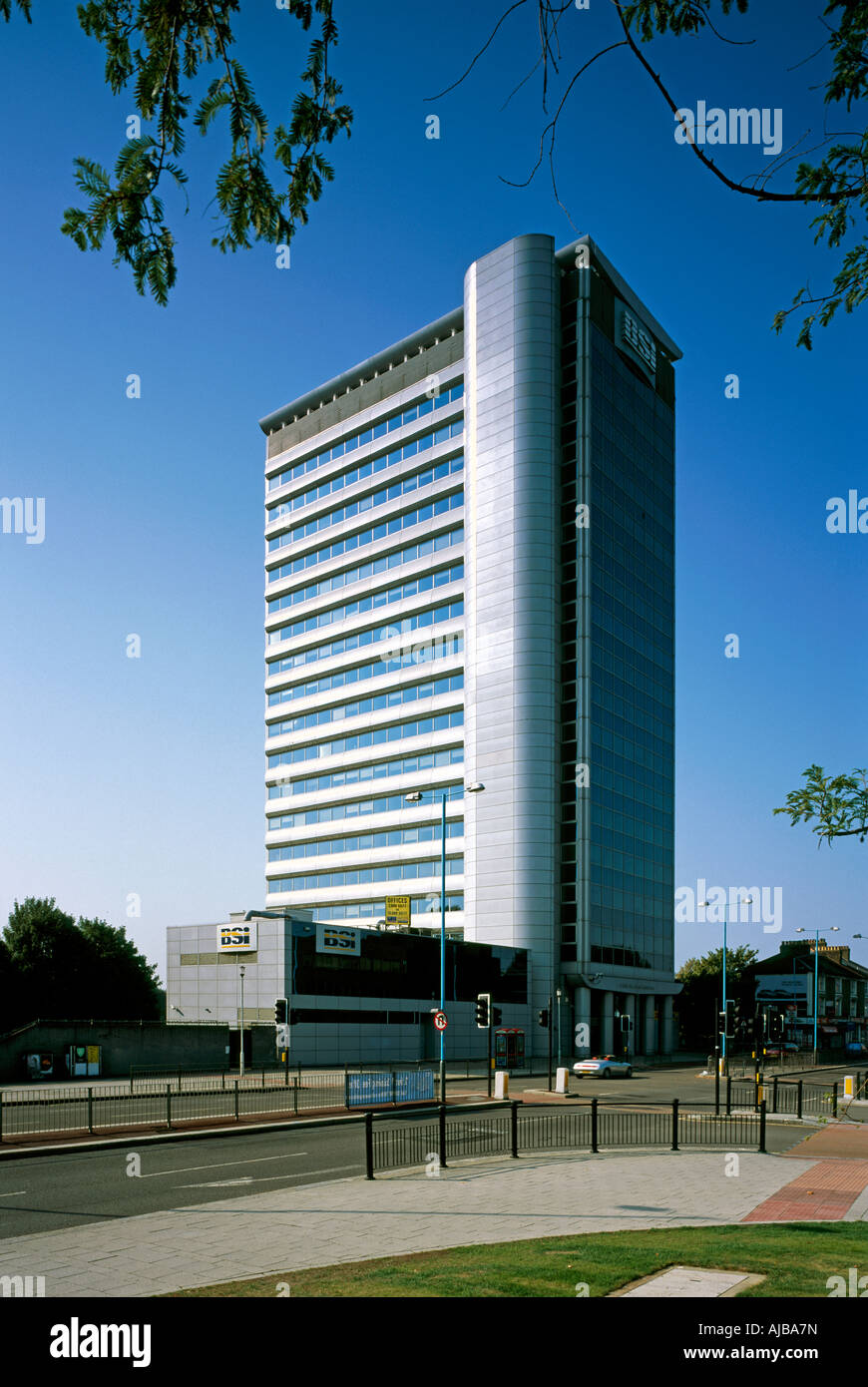 BSI office tower building in Chiswick London W4 England MXXZsm Stock ...
