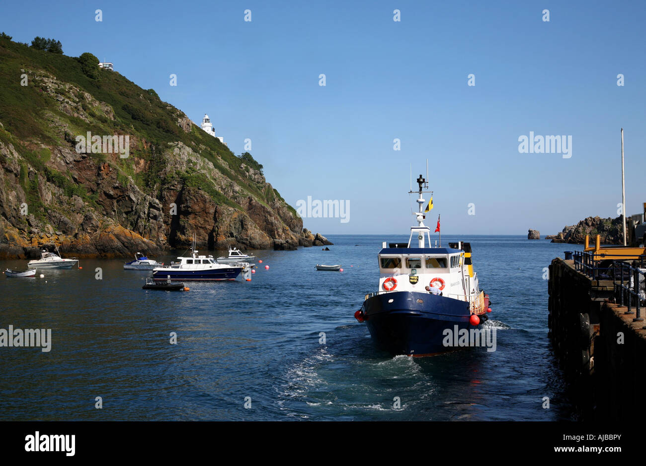Passenger ferry leaving Maseline Harbour Stock Photo - Alamy