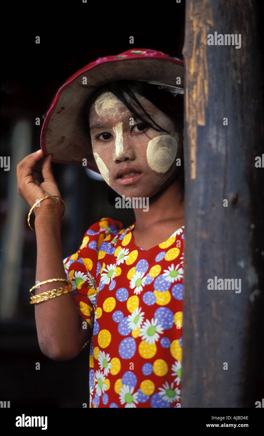 Burma girl powder hi-res stock photography and images - Alamy