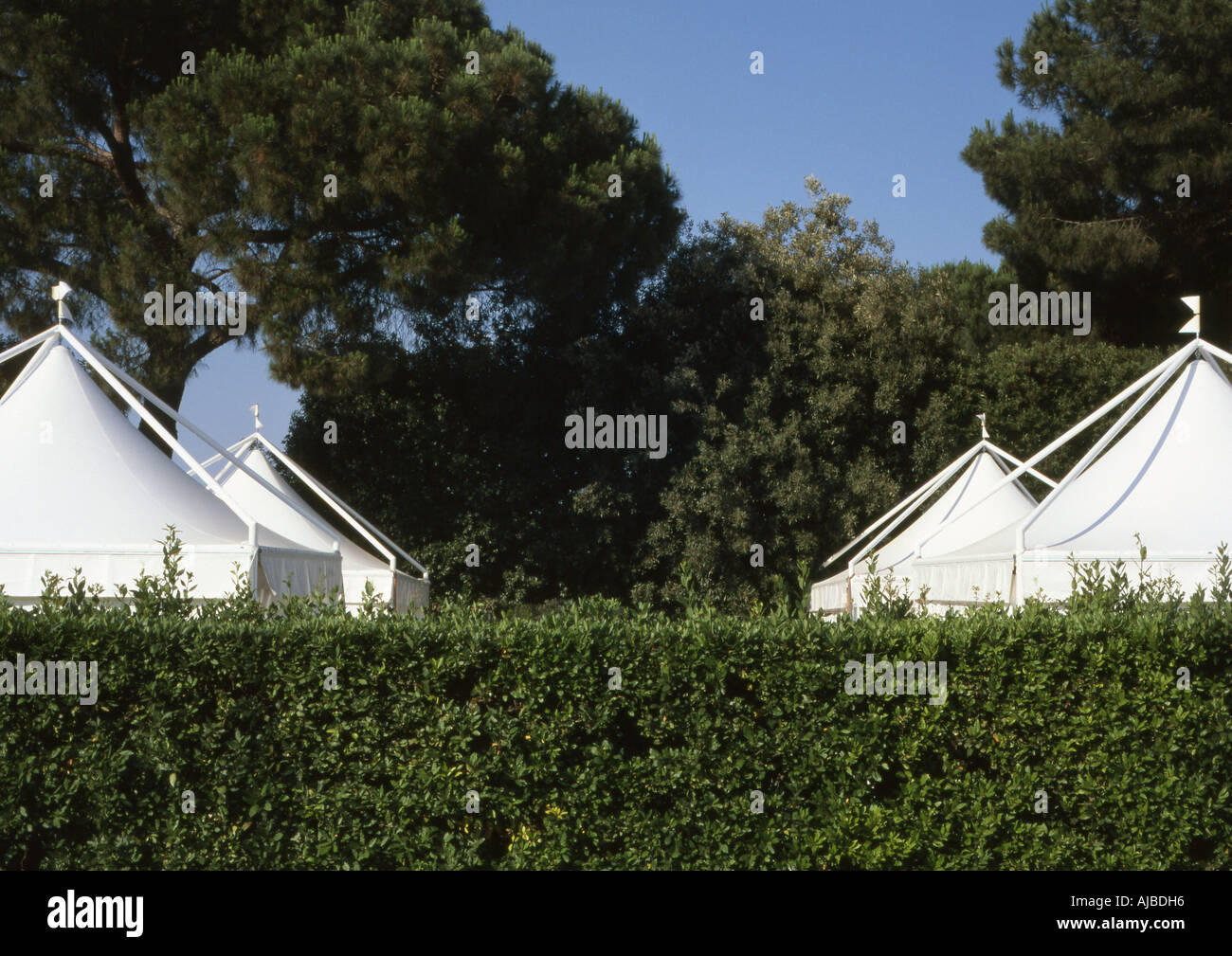 Row of vacant stalls hi-res stock photography and images - Alamy