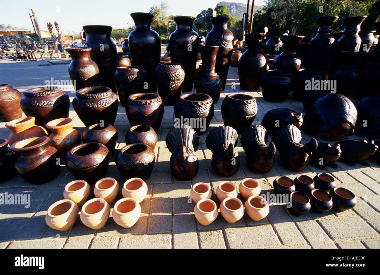 Clay pot south africa craft market hi-res stock photography and images ...