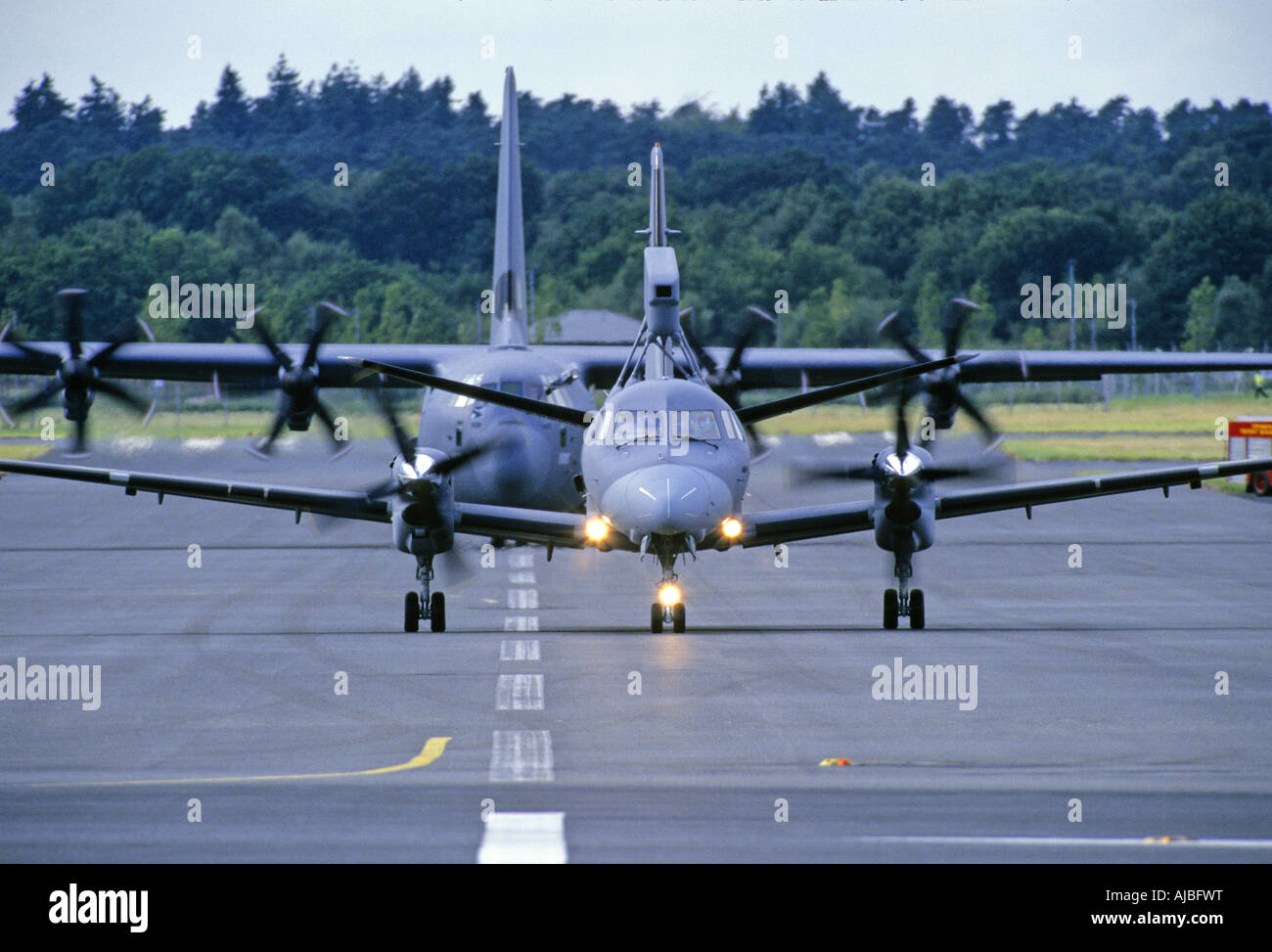 340 aew&c hi-res stock photography and images - Alamy