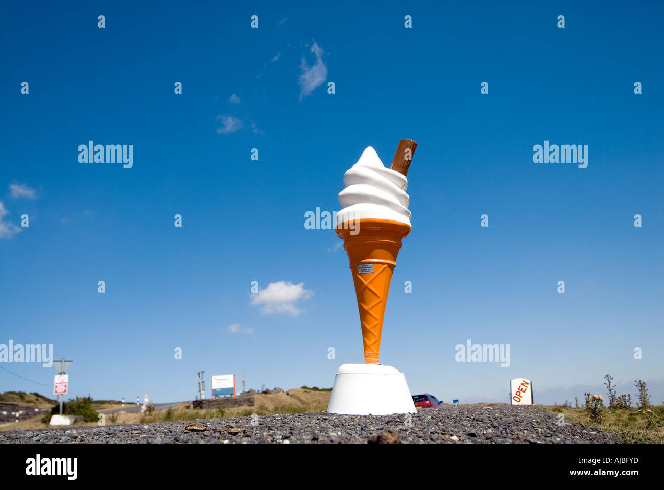 Roadside ice cream hi-res stock photography and images - Alamy