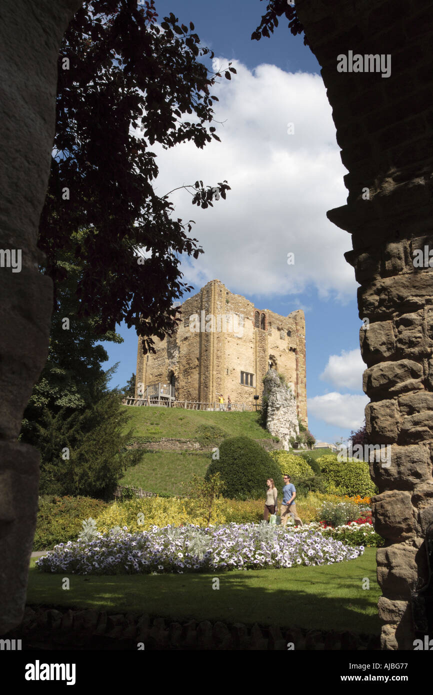 Castle arch guildford hi-res stock photography and images - Alamy