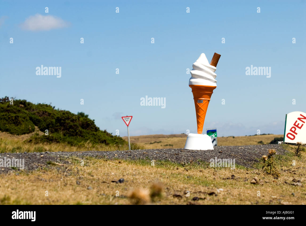 Large plastic ice cream cone hi-res stock photography and images - Alamy