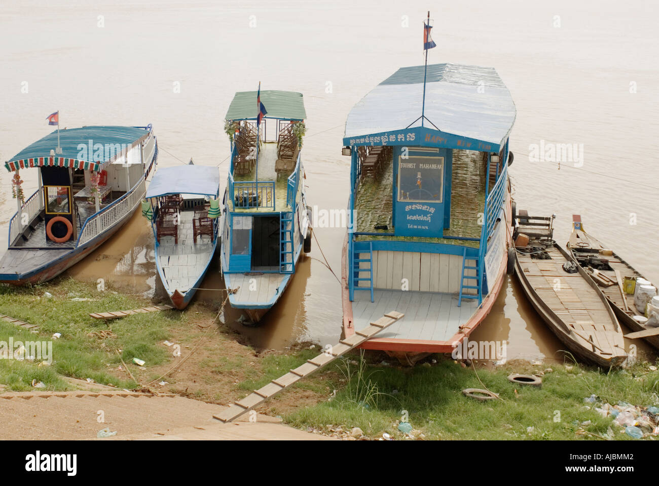 Cambodia Tourist Boats Phnom Penh Stock Photo - Alamy
